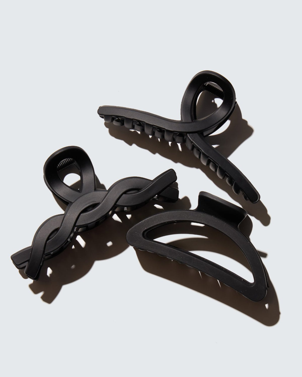 Medium Claw Hair Clips, 3-Pack | Black | For Easy Styling