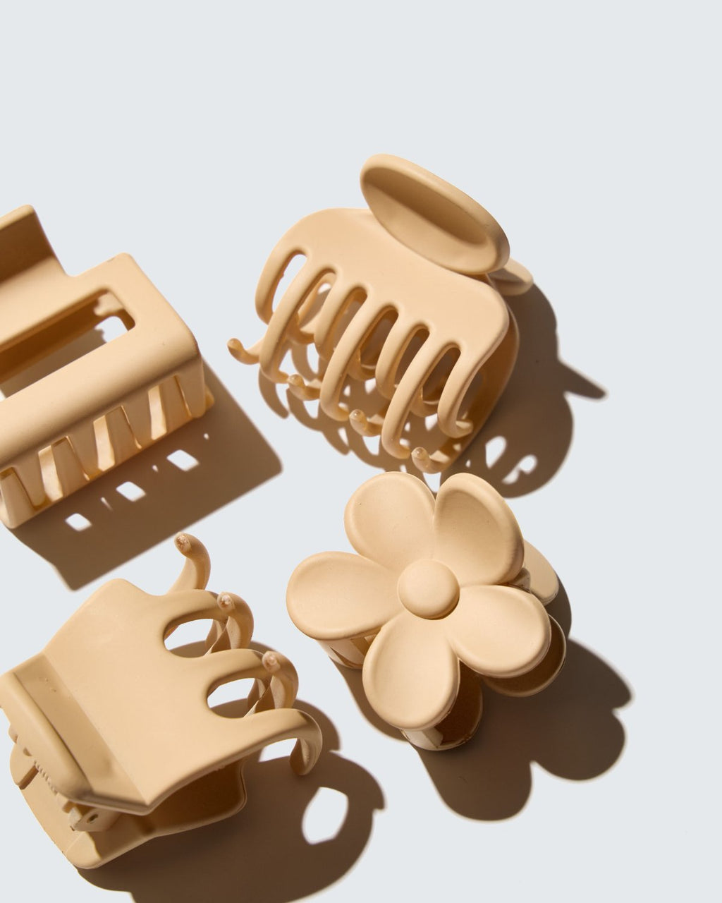 Small Claw Hair Clips, 4-Pack | Beige | For Easy Styling